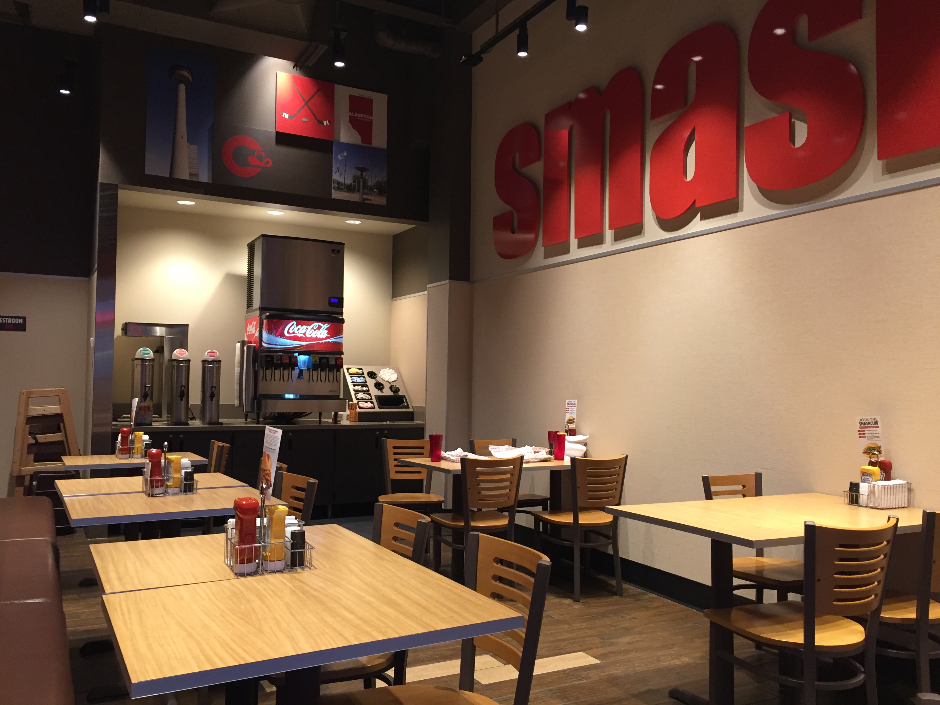 Diner Food at Smashburger McKenzie Towne | JOMAMA EATS